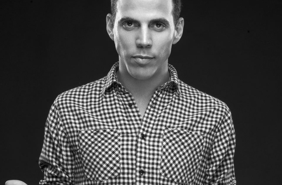 Steve-O’s dogs help the ‘Jackass’ star get sober - DogTime