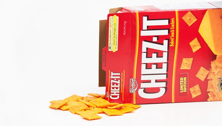 Can Dogs Eat Cheez-Its? Are Cheez-Its Safe For Dogs? - DogTime