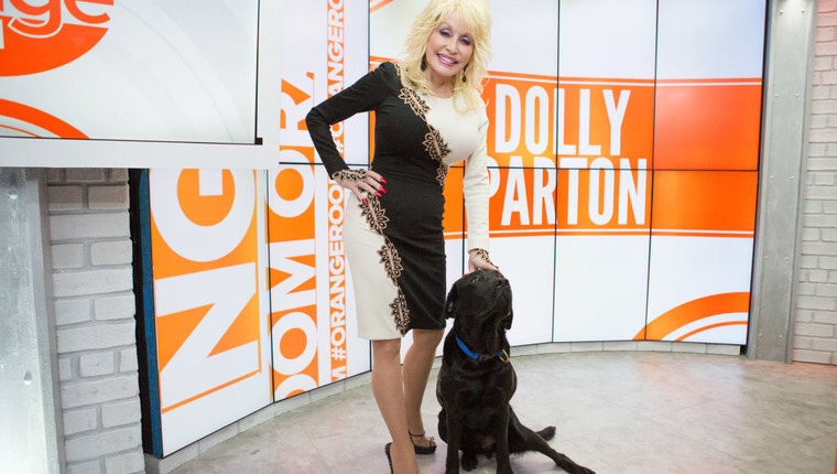 Dolly Parton Launches 'Doggy Parton' Pet Line | DogTime