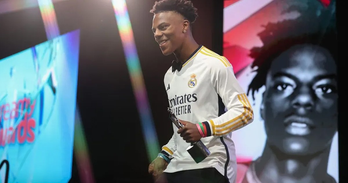 YouTuber IShowSpeed Blames Dog for Selling Rare Player in Game