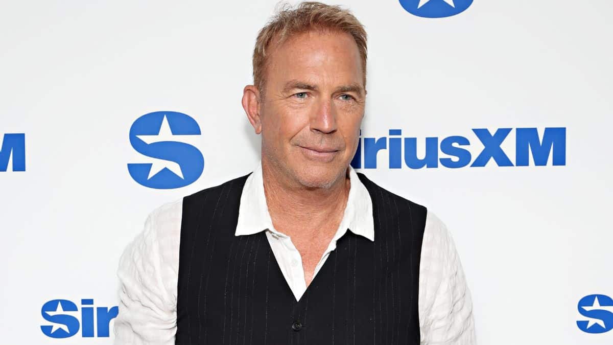 Actor Kevin Costner & Puppy 'Bobby' Share Some Traits