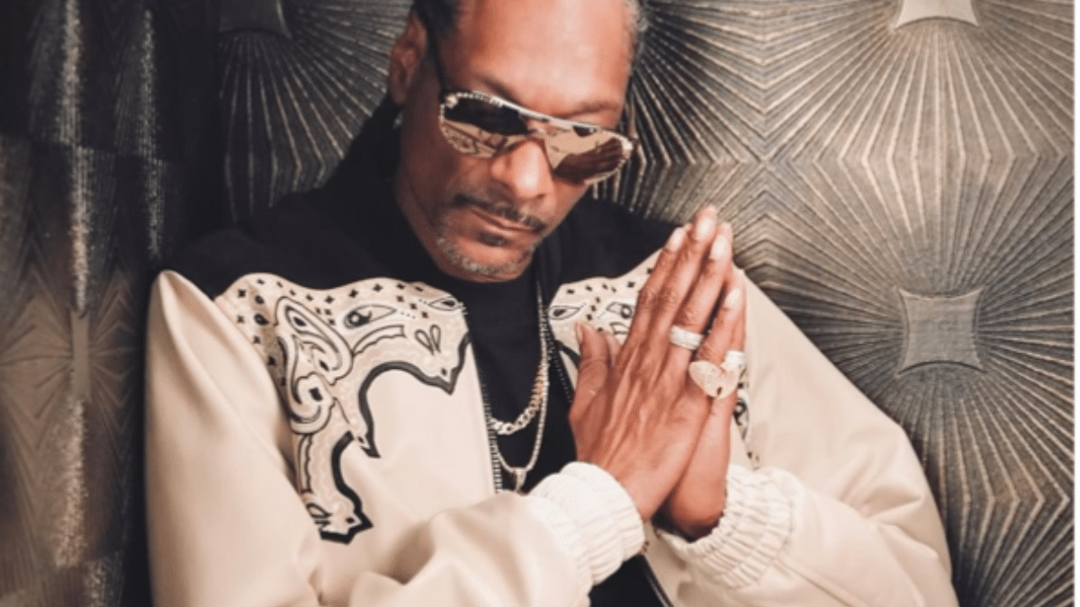 Snoop Dogg's Dog Lil Snoop: Breed, Age, and More - DogTime
