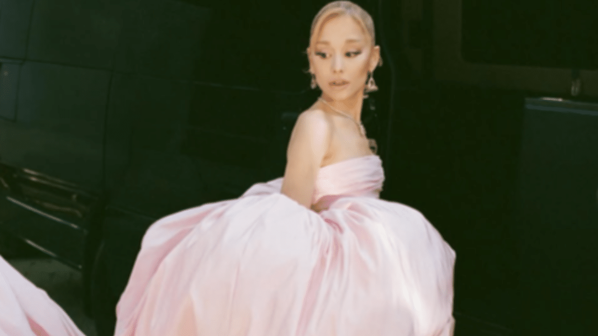 Ariana Grande's Dog Myron: Breed, Age, and More - DogTime